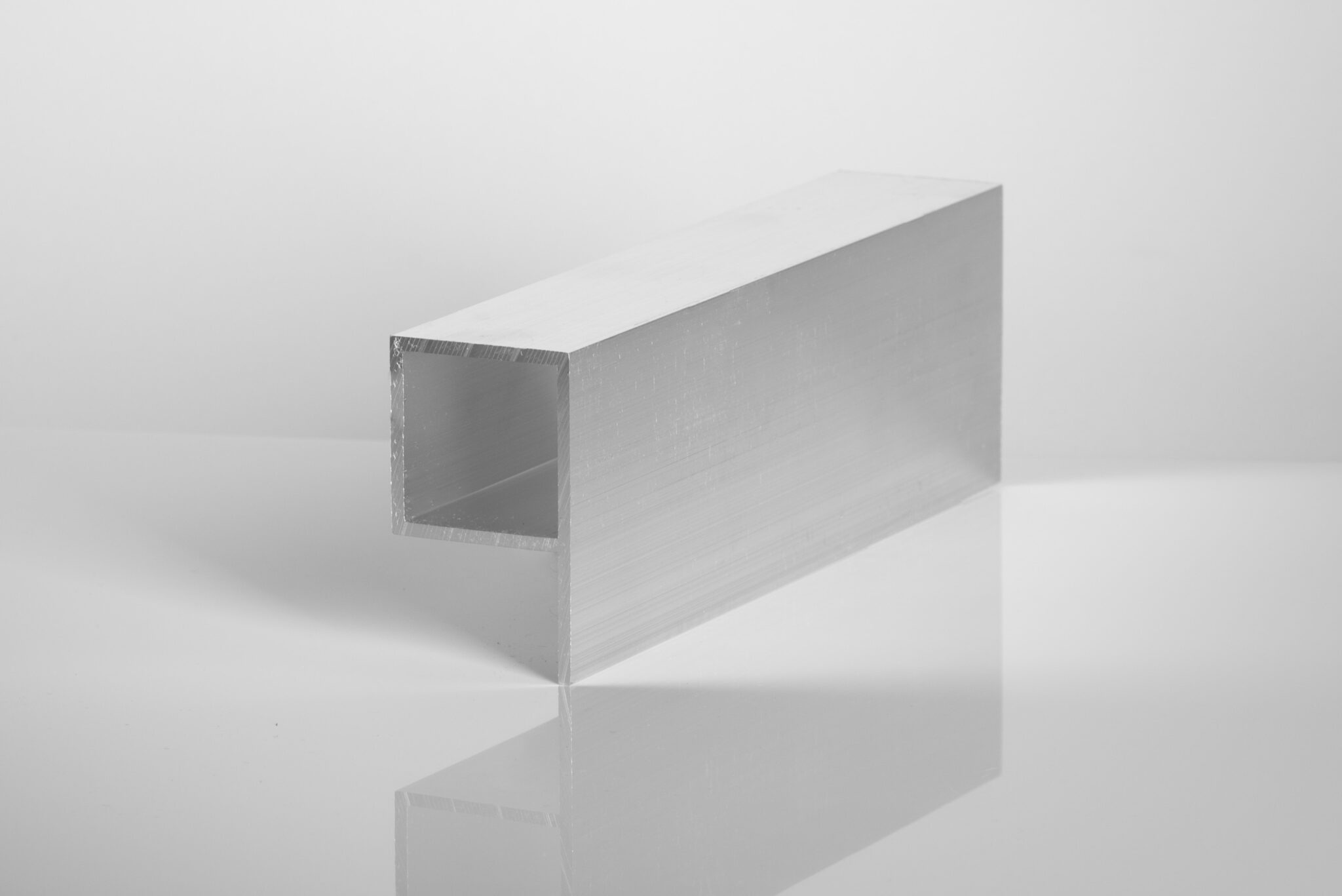 Alle Profile für den Metallbau | BLECHA Aluprofile